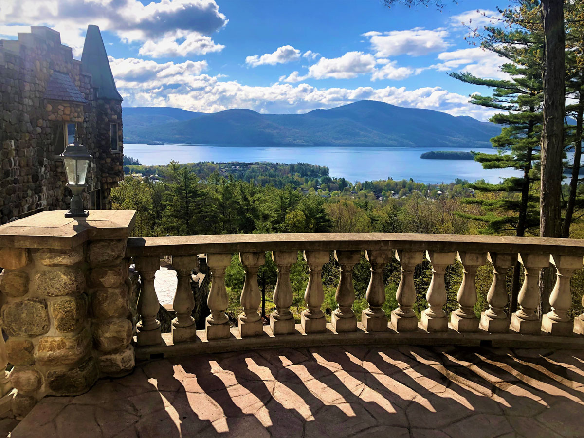 The Castle Cottage overlooking Lake George. From 895/night 4-GUESTS ...
