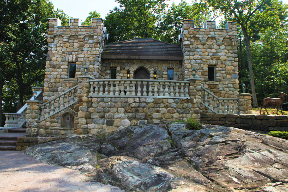 The Castle Cottage overlooking Lake George. From $1145/night 4-GUESTS ...