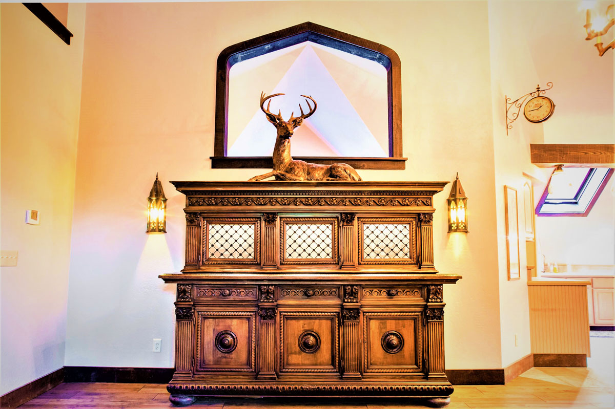 The Castle Gatehouse From $895/night for 4-GUESTS - Highlands Castle