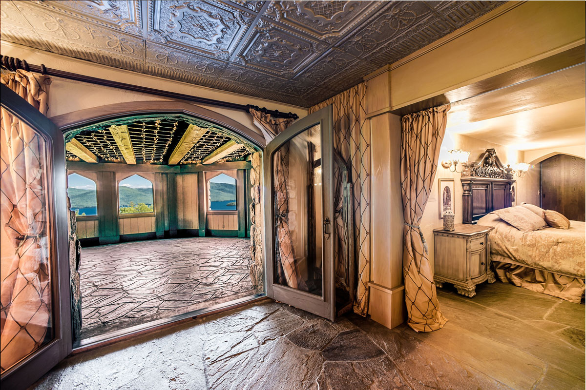 Highlands Castle overlooking Lake George! From $1790 for 2 COUPLES ...