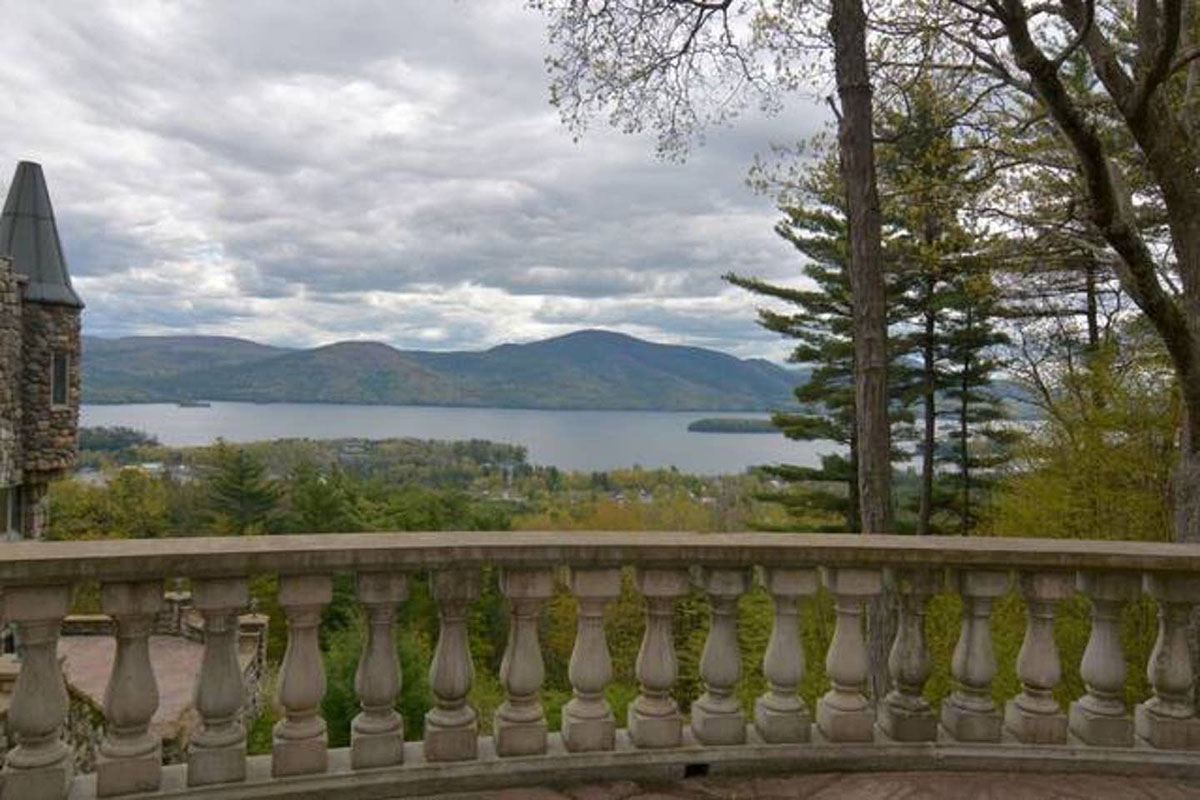 The Castle Cottage overlooking Lake George. $895/night 2-guests ...